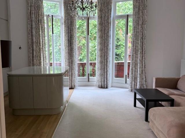 1 Bed Flat, Chelsea, SW1W