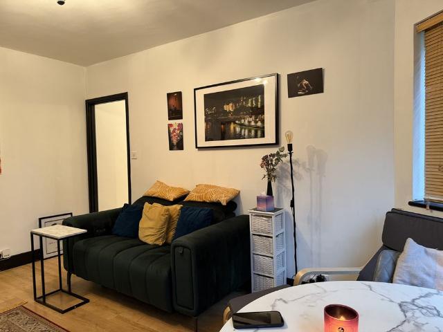 1 Bed Flat, Chiswick Village, W4