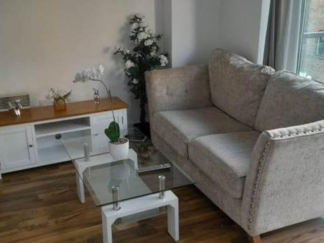 1 Bed Flat, Churchgate Plaz, B1