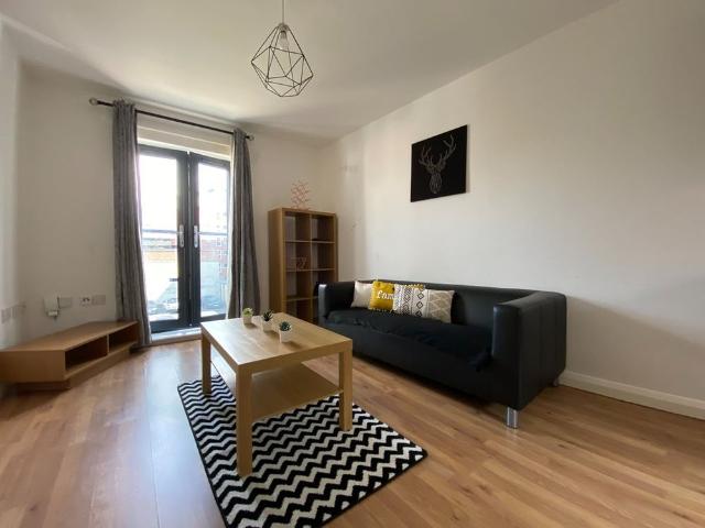 1 Bed Flat, City Centre One Bedroom Penthouse, LE1