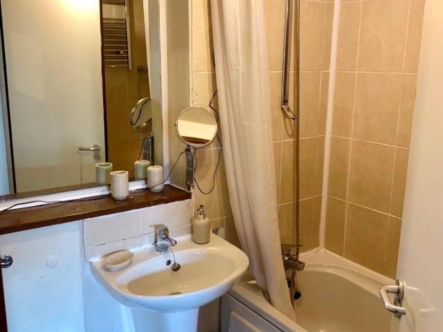 1 Bed Flat, City Heights, B4