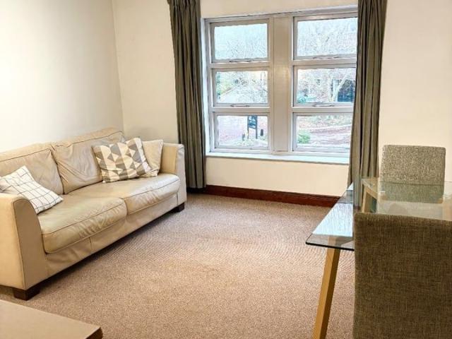 1 Bed Flat, City Road, BS2