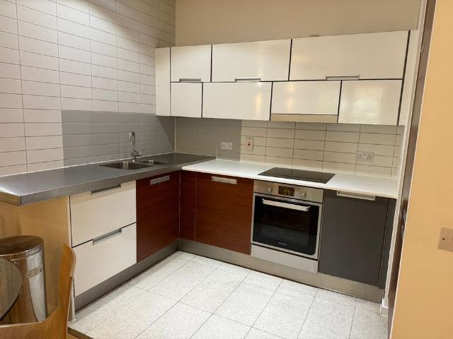 1 Bed Flat, City Road East, M15