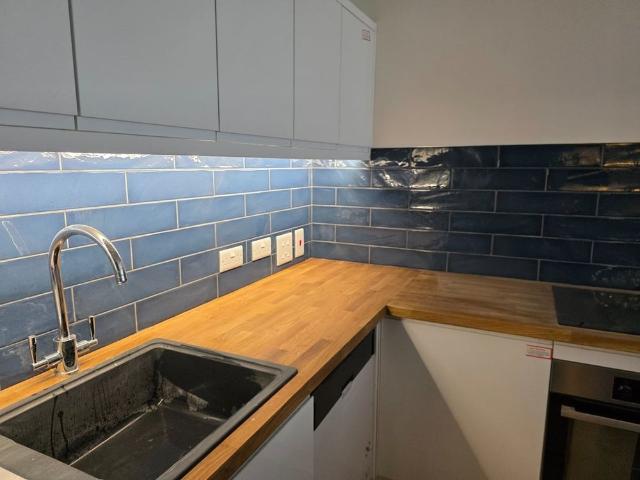 1 Bed Flat, Clapham Road, SW9