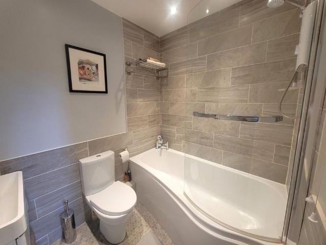 1 Bed Flat, Clifton, BS8