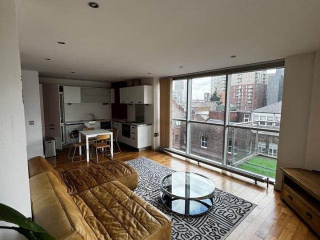 1 Bed Flat, Clowes Street, M3