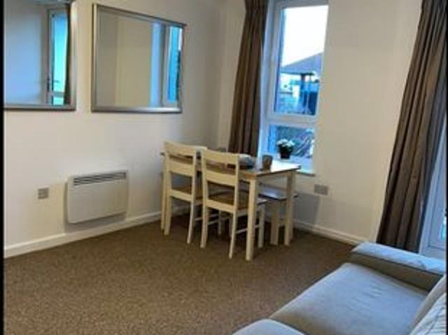 1 Bed Flat, College Street, SO14