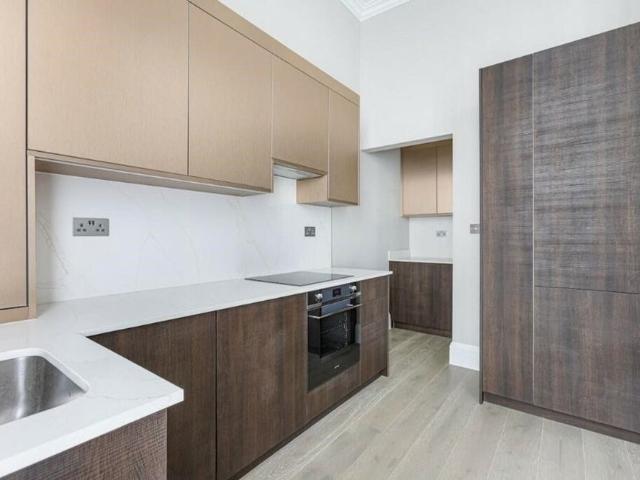 1 Bed Flat, Collingham Road, SW5