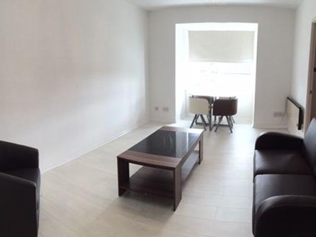 1 Bed Flat, Copperfields Court, W3