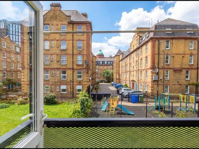 1 Bed Flat, Cranwood Court, EC1V