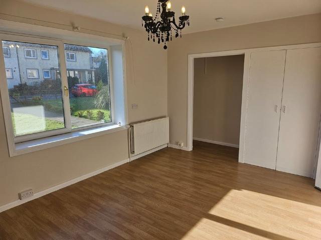 1 Bed Flat, Craigievar Place, AB10