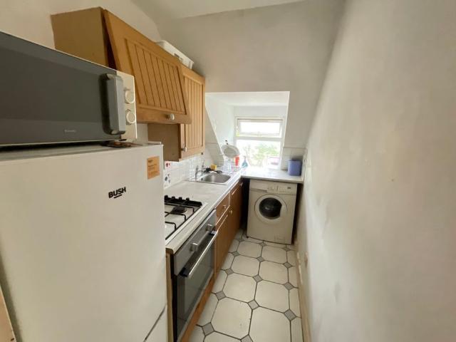 1 Bed Flat, Crescent Rise, LU2