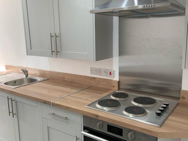 1 Bed Flat, Cricket Road, OX4