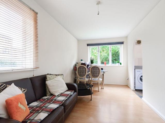 1 Bed Flat, Cricklewood, NW2