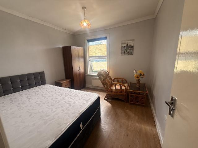 1 Bed Flat, Cromwell Road, LU3