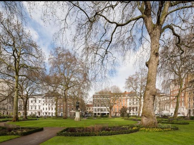 1 Bed Flat, Duke Of York Street, SW1Y