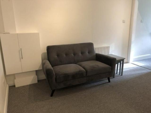 1 Bed Flat, Durnsford Road, SW19