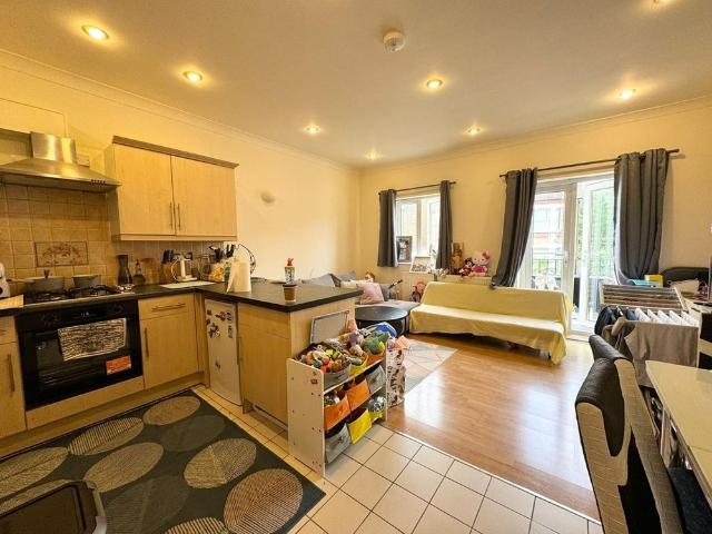 1 Bed Flat, Dagmar Road, N22