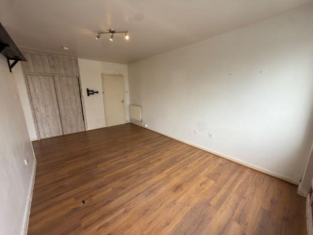 1 Bed Flat, Dallow Road, LU1