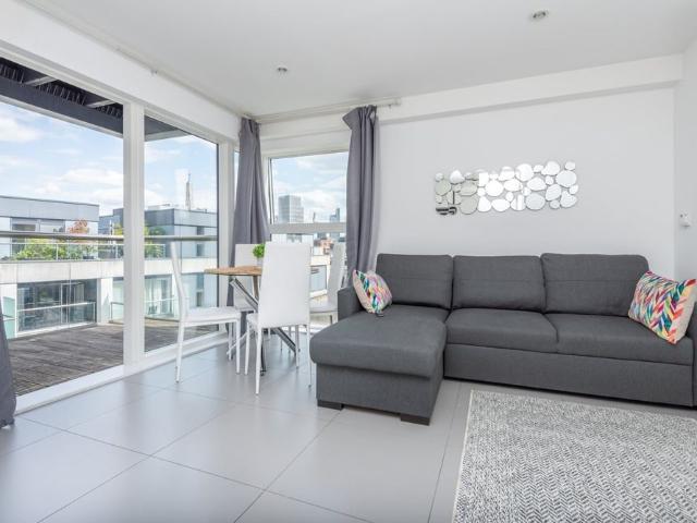 1 Bed Flat, Dance Square, EC1V