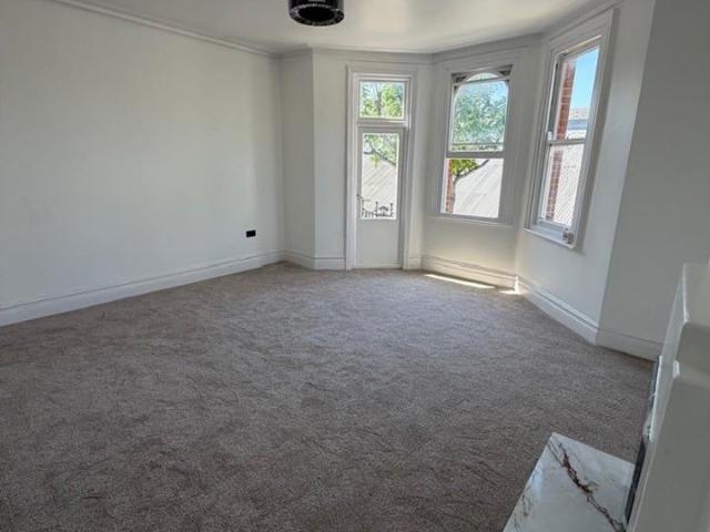 1 Bed Flat, Delaware Mansions, W9