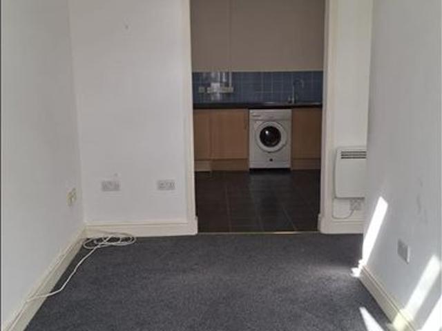 1 Bed Flat, Eastville, BS5