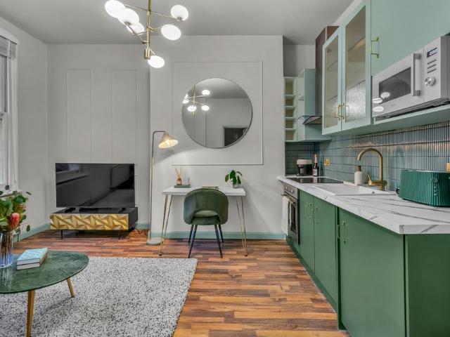 1 Bed Flat, Eardley Crescent, SW5