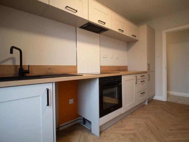 1 Bed Flat, Eland St, NG7