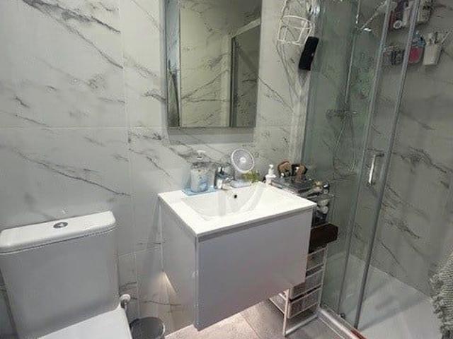 1 Bed Flat, Ellesse House, CR0