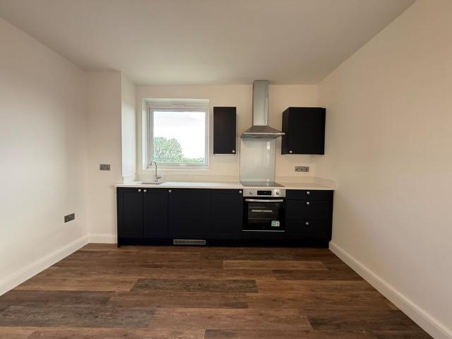 1 Bed Flat, Elm House, LS15