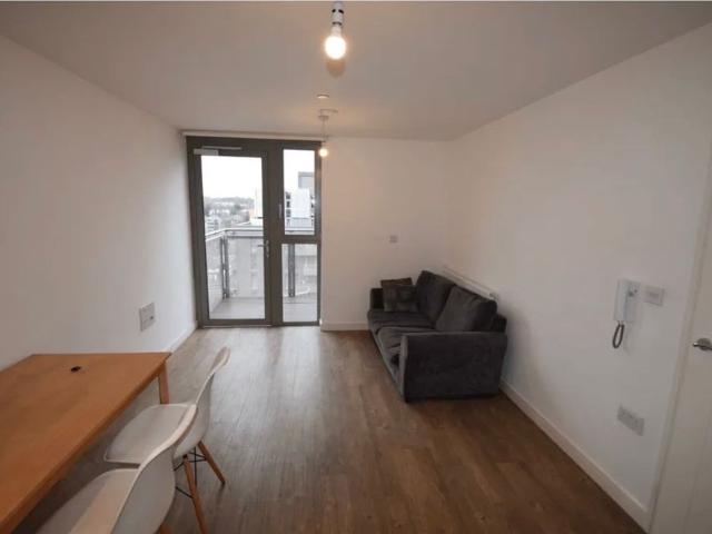 1 Bed Flat, Elmira St, SE13