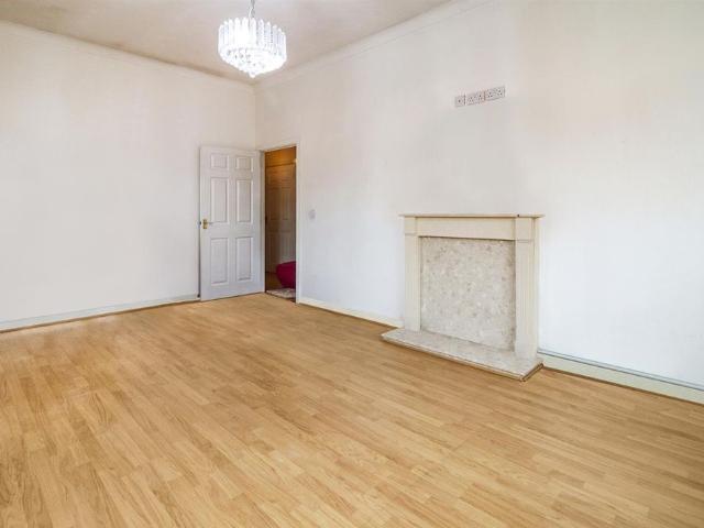 1 Bed Flat, Englewood Close, LE4