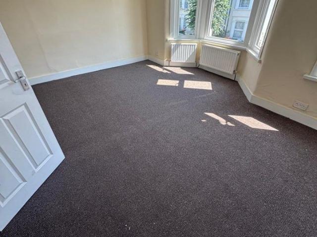 1 Bed Flat, Ernald Avenue, E6