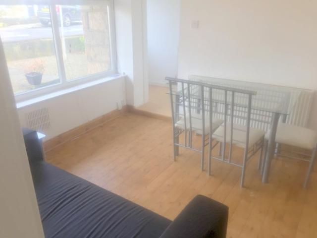 1 Bed Flat, Far Headingley, LS6
