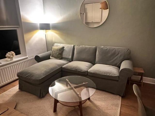 1 Bed Flat, Fawe Park Road, SW15