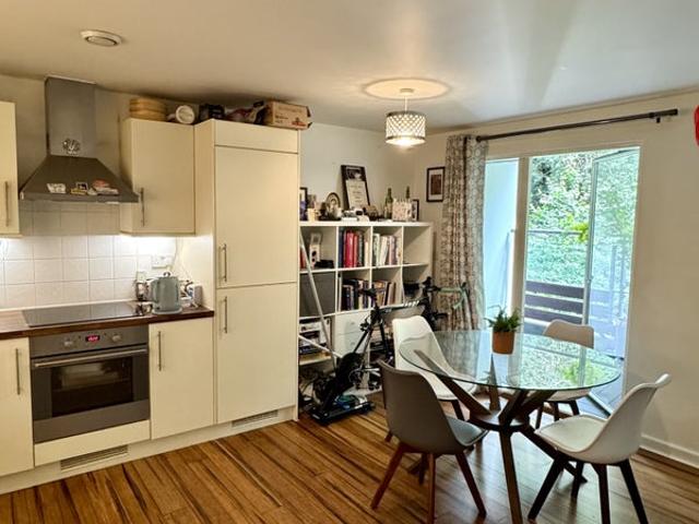 1 bed flat for rent in leafy Greenwich