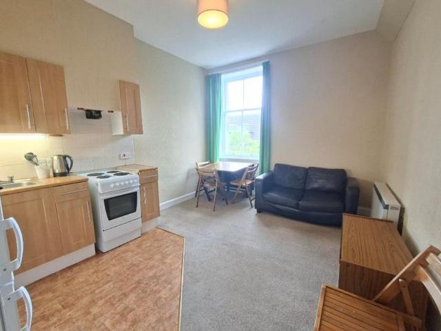 1 bed flat for rent in Sciennes