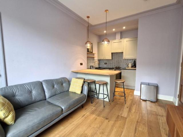1 bed flat for rent in The Shore