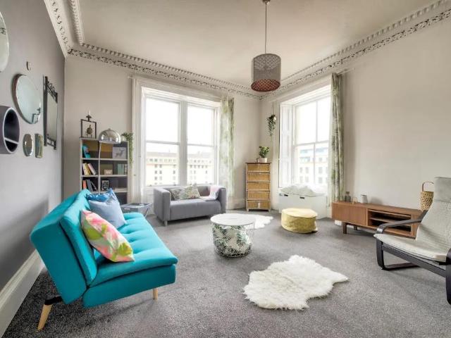 1 bed flat for rent in West End