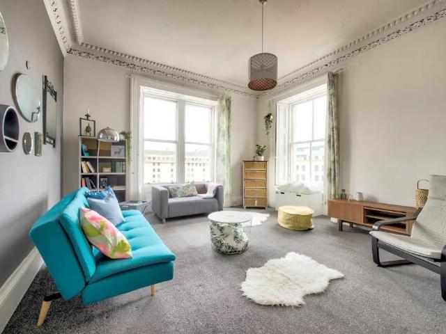 1 bed flat for rent in West End