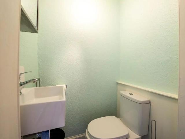 1 bed flat for rent in West End