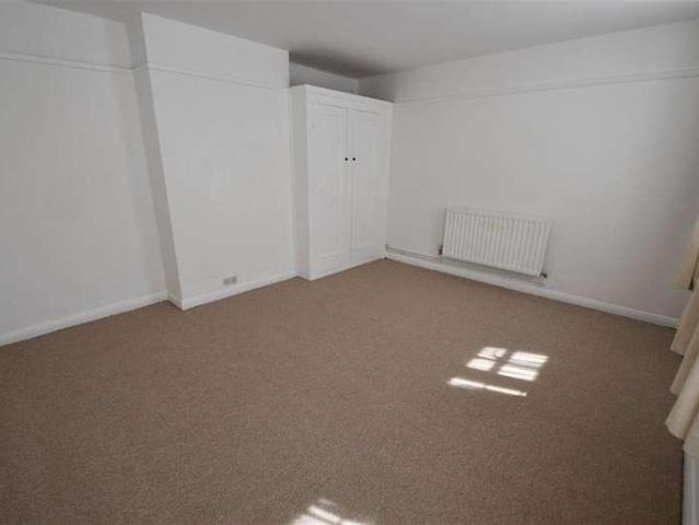 1 bed flat for sale