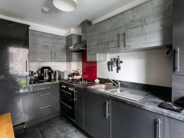 1 bed flat for sale