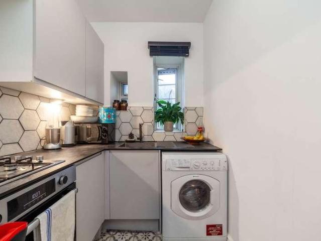 1 bed flat for sale