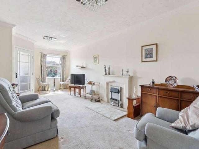 1 bed flat for sale