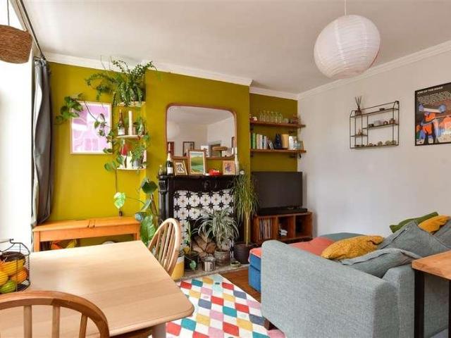 1 bed flat for sale