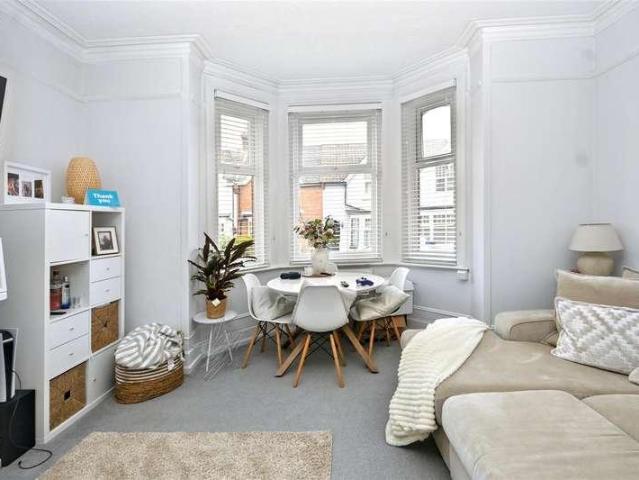 1 bed flat for sale