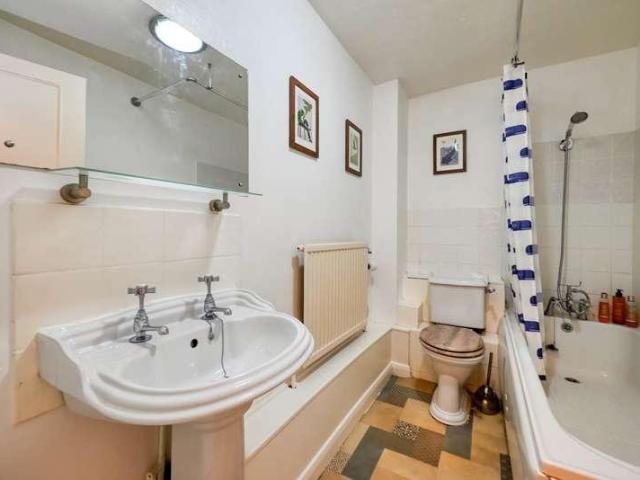 1 bed flat for sale