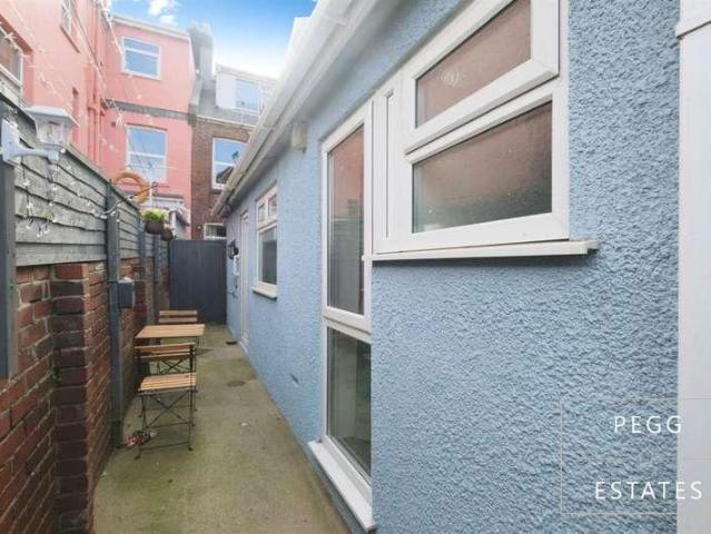 1 bed flat for sale