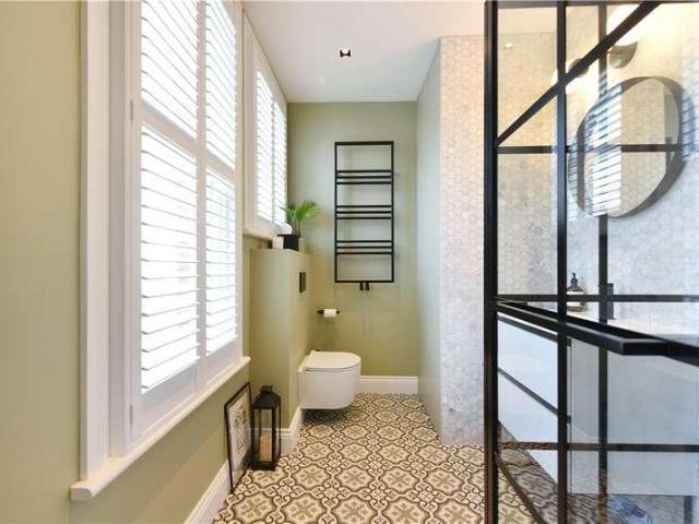 1 bed flat for sale